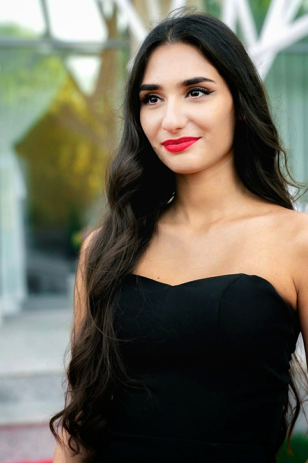 Interviu cu Diana, fosta cursanta, viitoare stewardesa Wizz Air - Cum ...